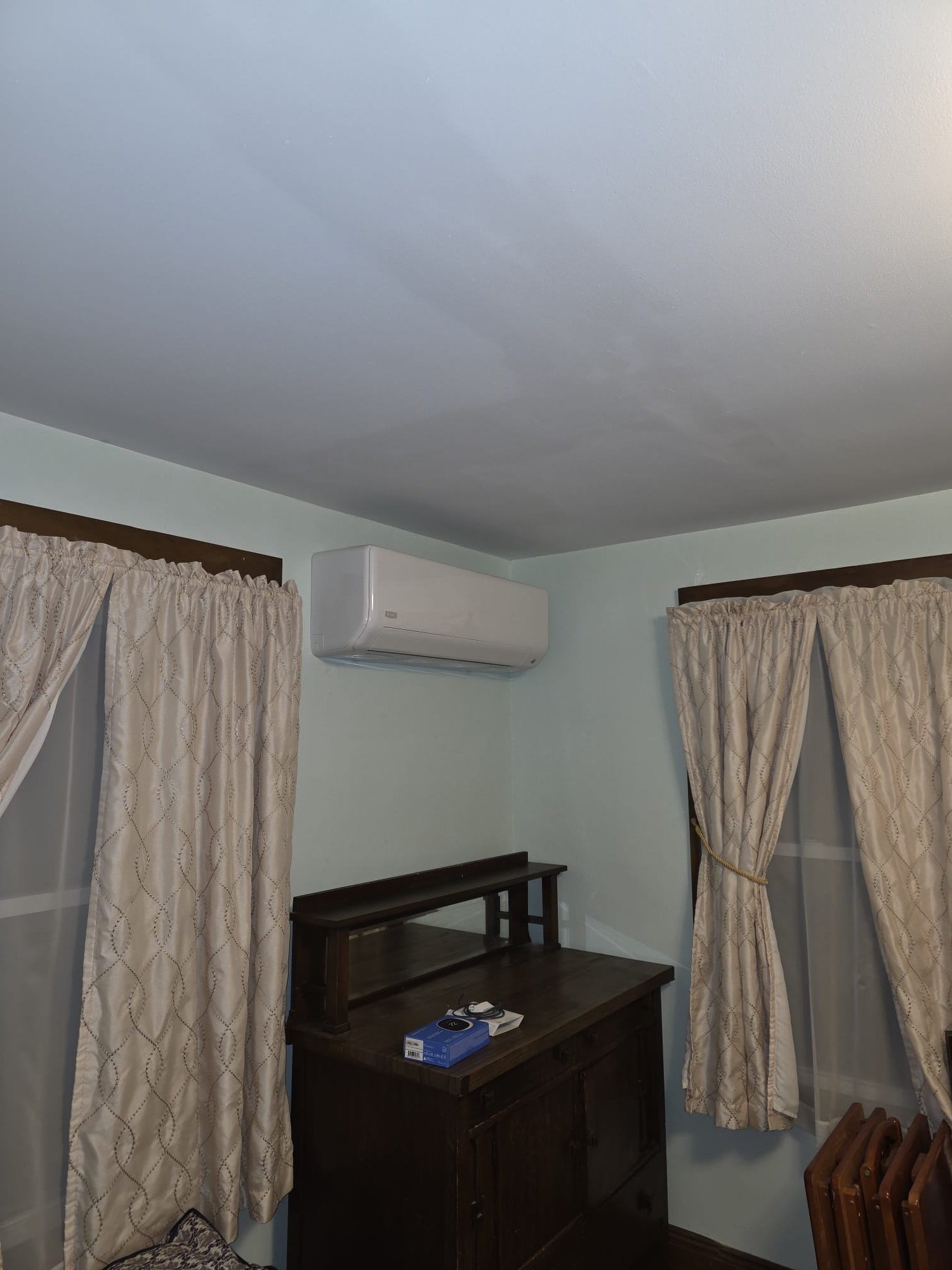 Best Multi-Zone Ductless Layouts for Colonial Homes in Natick, MA